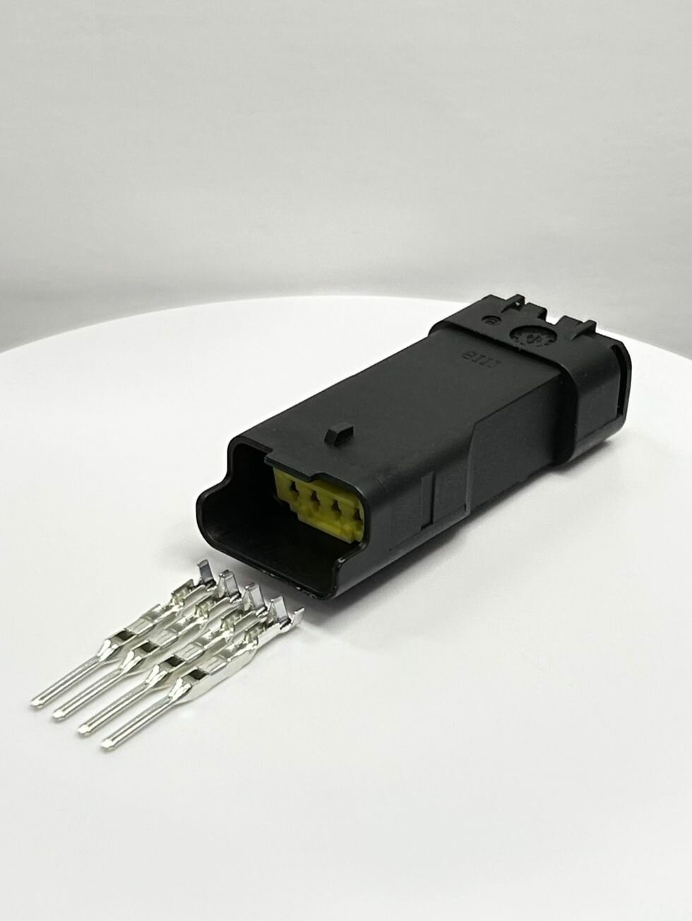 Разъем (колодка, фишка) 4 контактный (4 pin) папа 211PL042S0049 Renault Peugeot Citroen Nissan