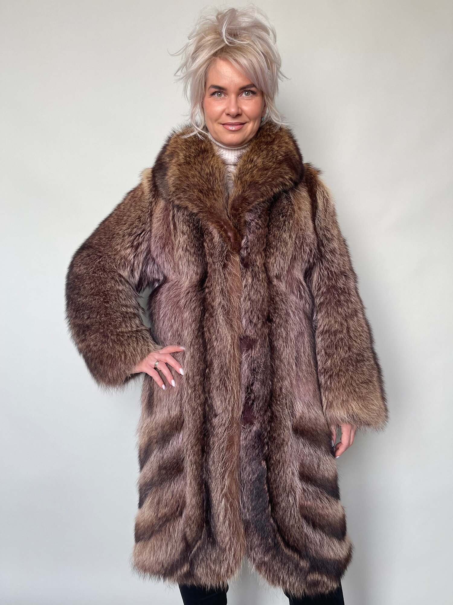 Шуба Енот дл.100 см р.42-44 /12292/