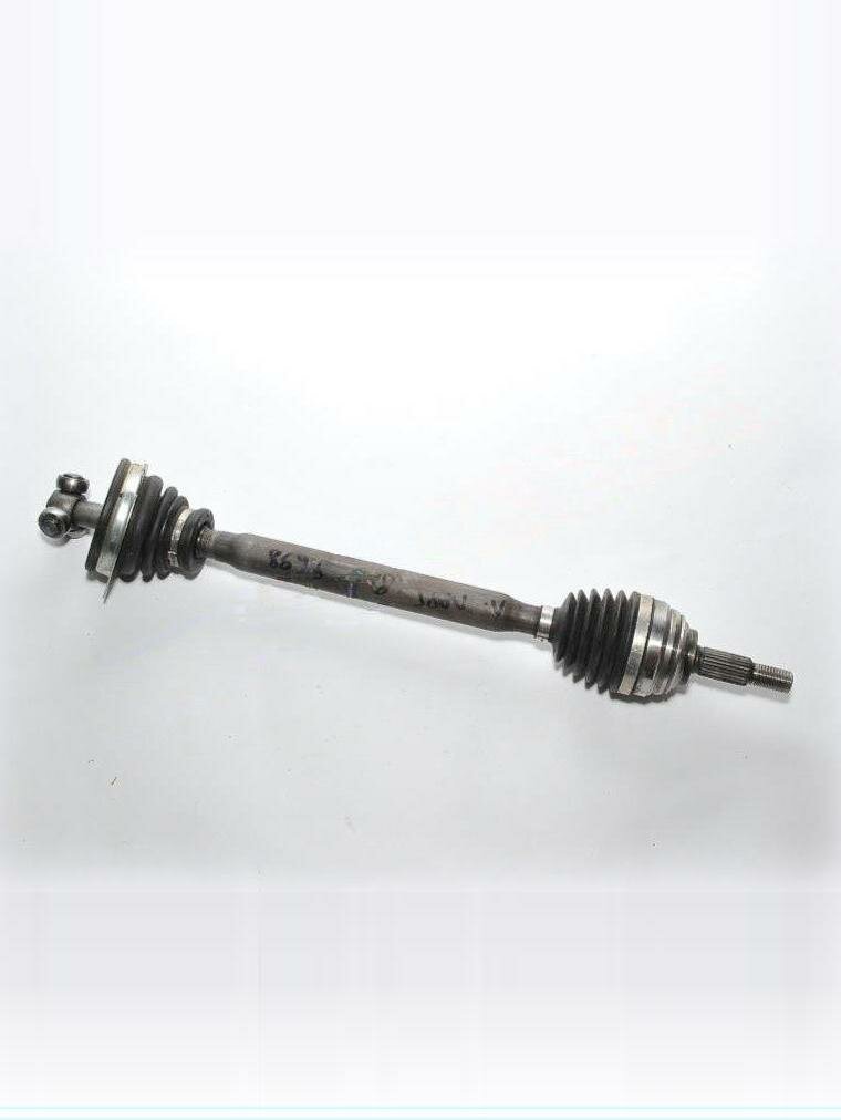 Привод Ларгус, левый, 8кл, в сборе, 8200499304