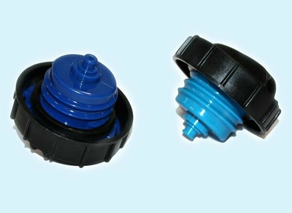 Крышка бензобака 3302,31105 евро 3 с клапаном синяя Автопромагрегат 31105.1103010