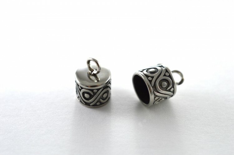 Концевик 13,5х10мм, внутренний диаметр 8мм, отверстие 3мм, цвет античное серебро, хирургическая сталь, 01-289, 2шт