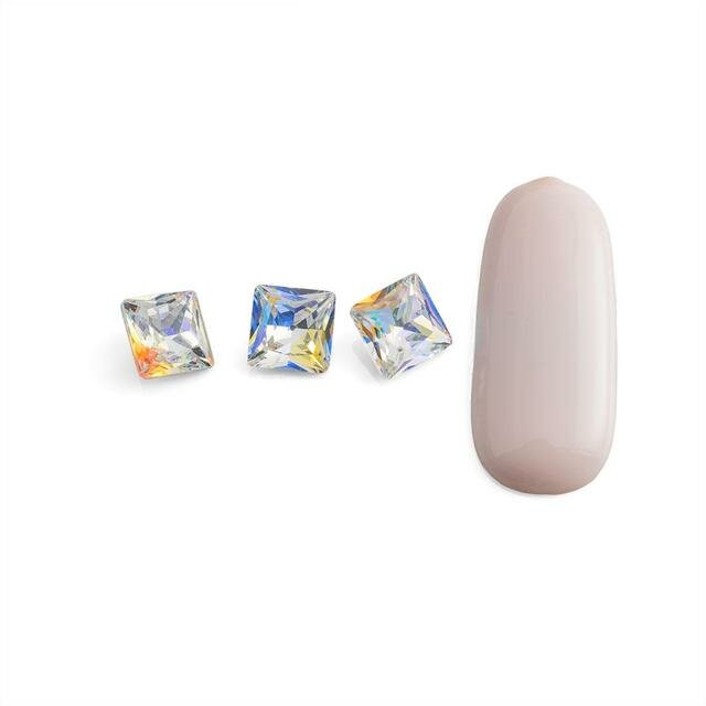 Стразы для дизайна ногтей прозрачные TNL - Квадрат (10 шт./уп) арт. 89093