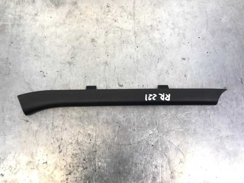 Обшивка двери багажника Citroen C5 DC EW10J4 2001 прав. (б/у) 9638111877