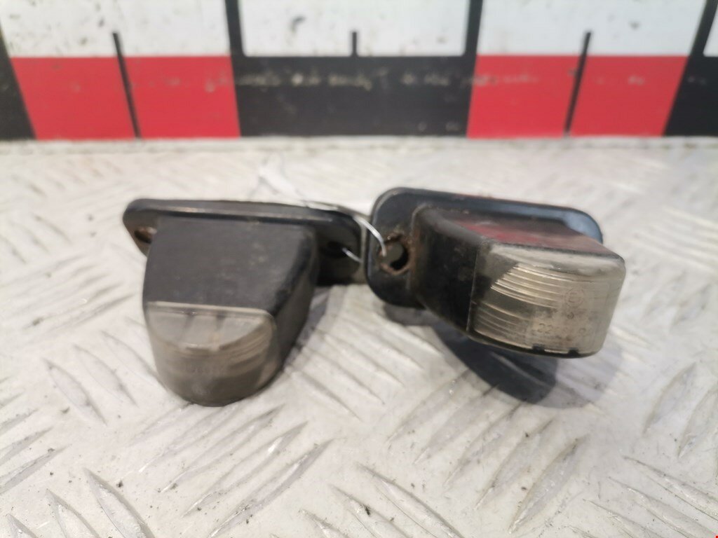Подсветка номера Volkswagen Passat 3 357943021B арт. 1544798