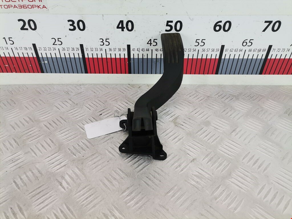 Педаль газа Ford Focus 1 98AB9P732AE арт. 1700473
