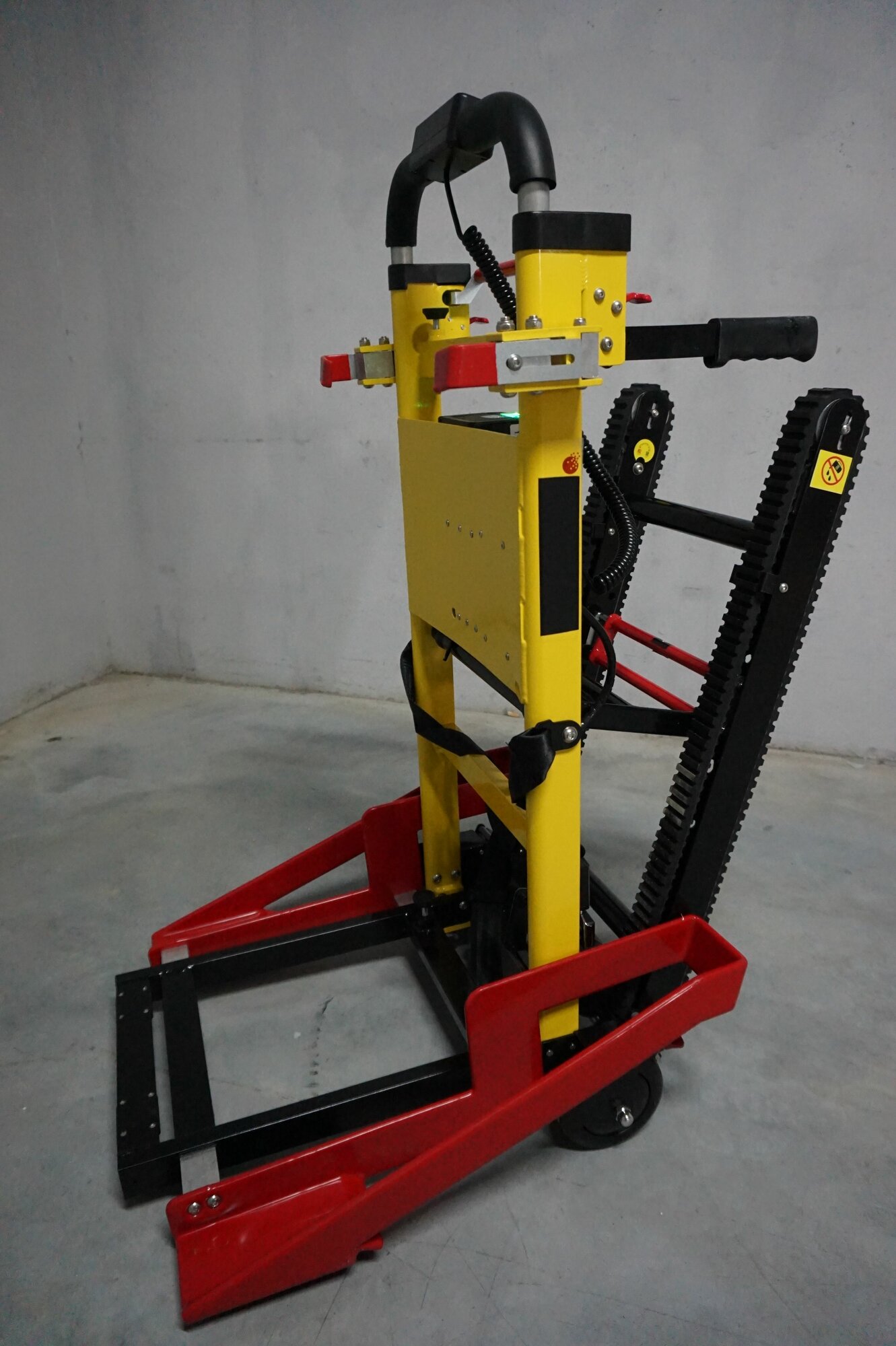 Складной гусеничный подъемник коляски RET350