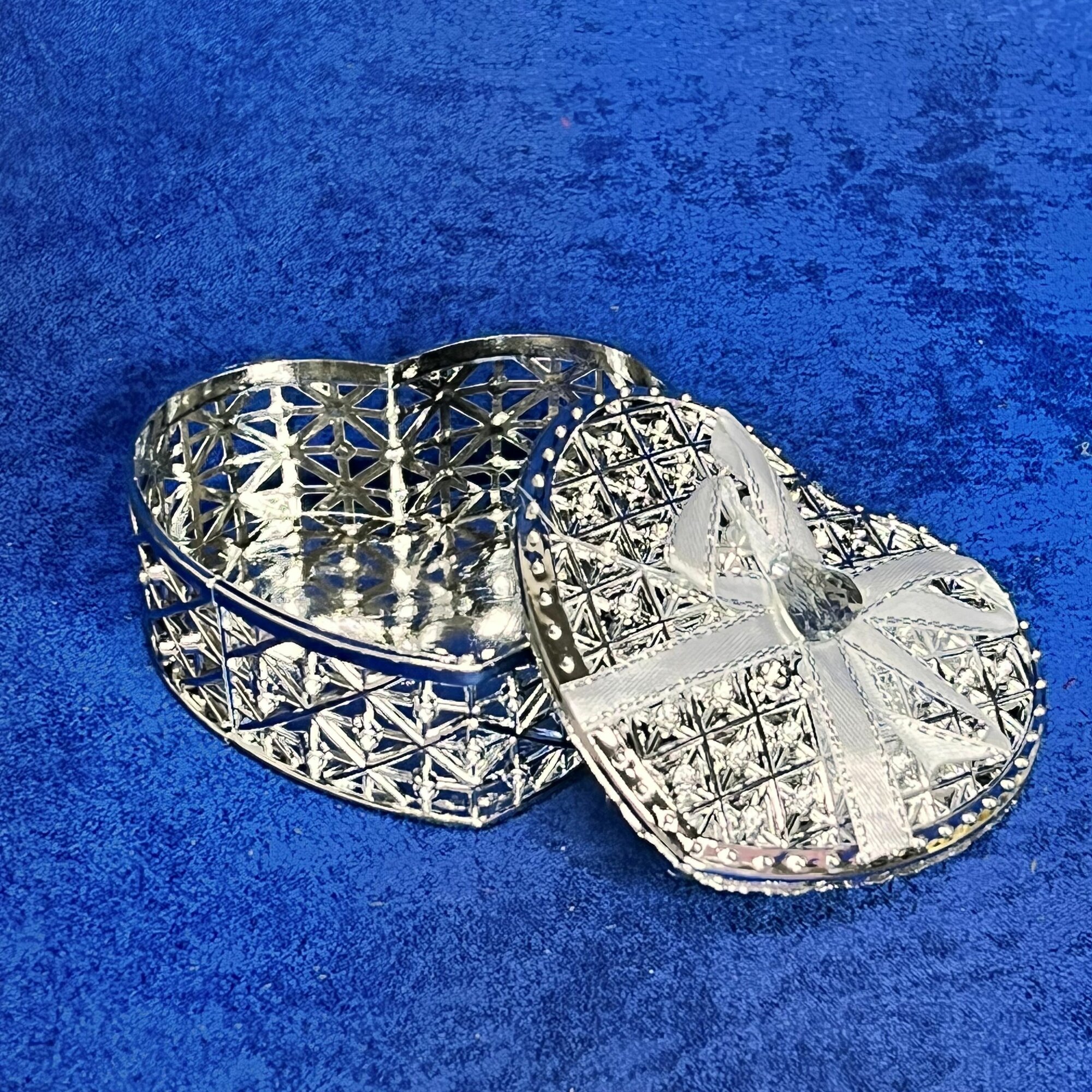 Декоративная Шкатулка в Виде Сердечка Серебро