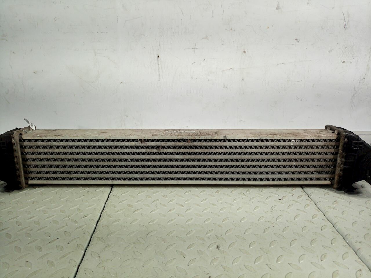 Интеркулер (радиатор интеркулера) Mercedes B-Class (W245) A1695000900 арт. 456531