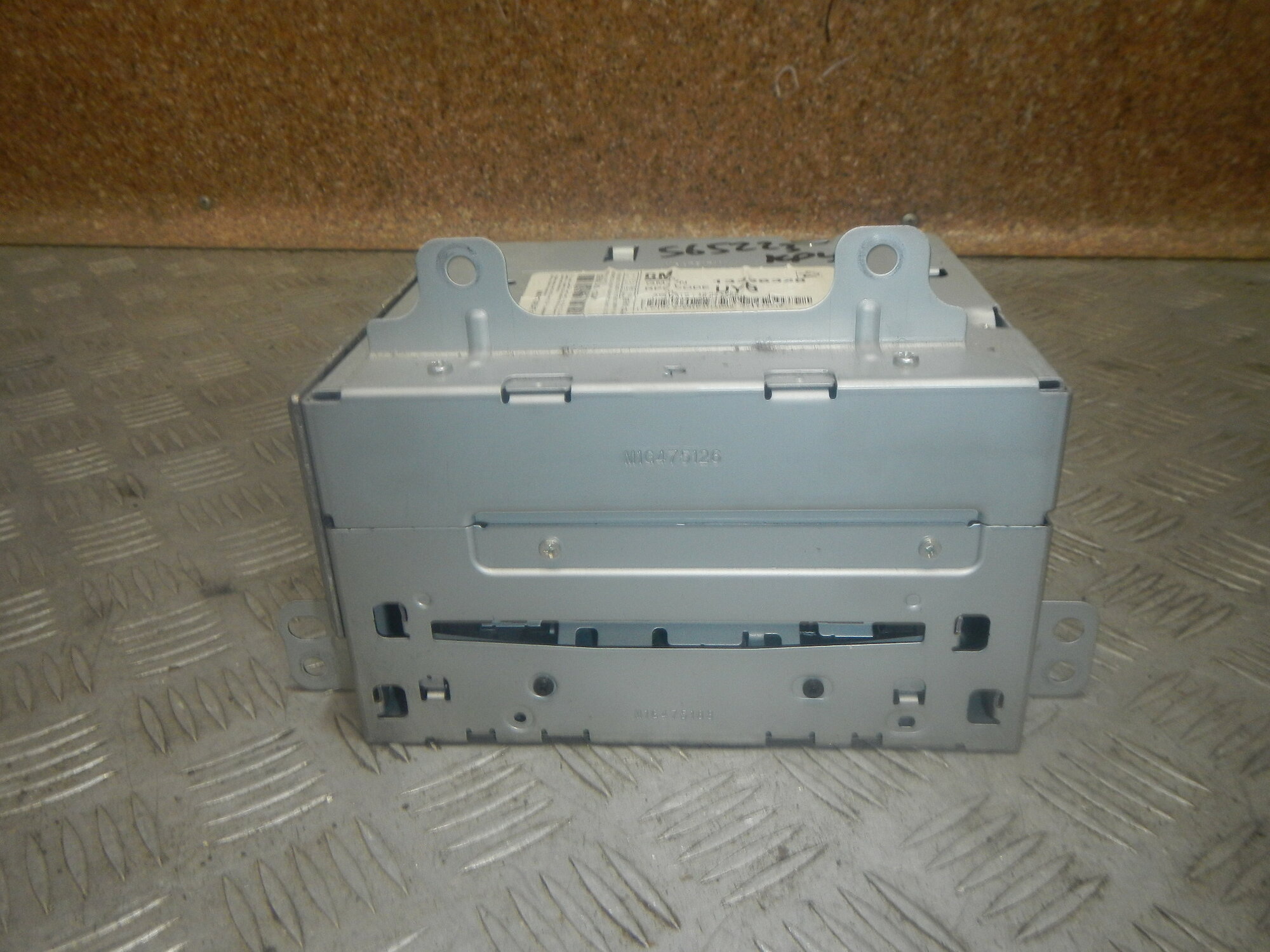 Б/У Магнитола, Chevrolet (Шевроле)-CRUZE (09-15) CHEVROLET CRUZE (09-15) Без видимых повреждений. 565223 GENERAL MOTORS ...