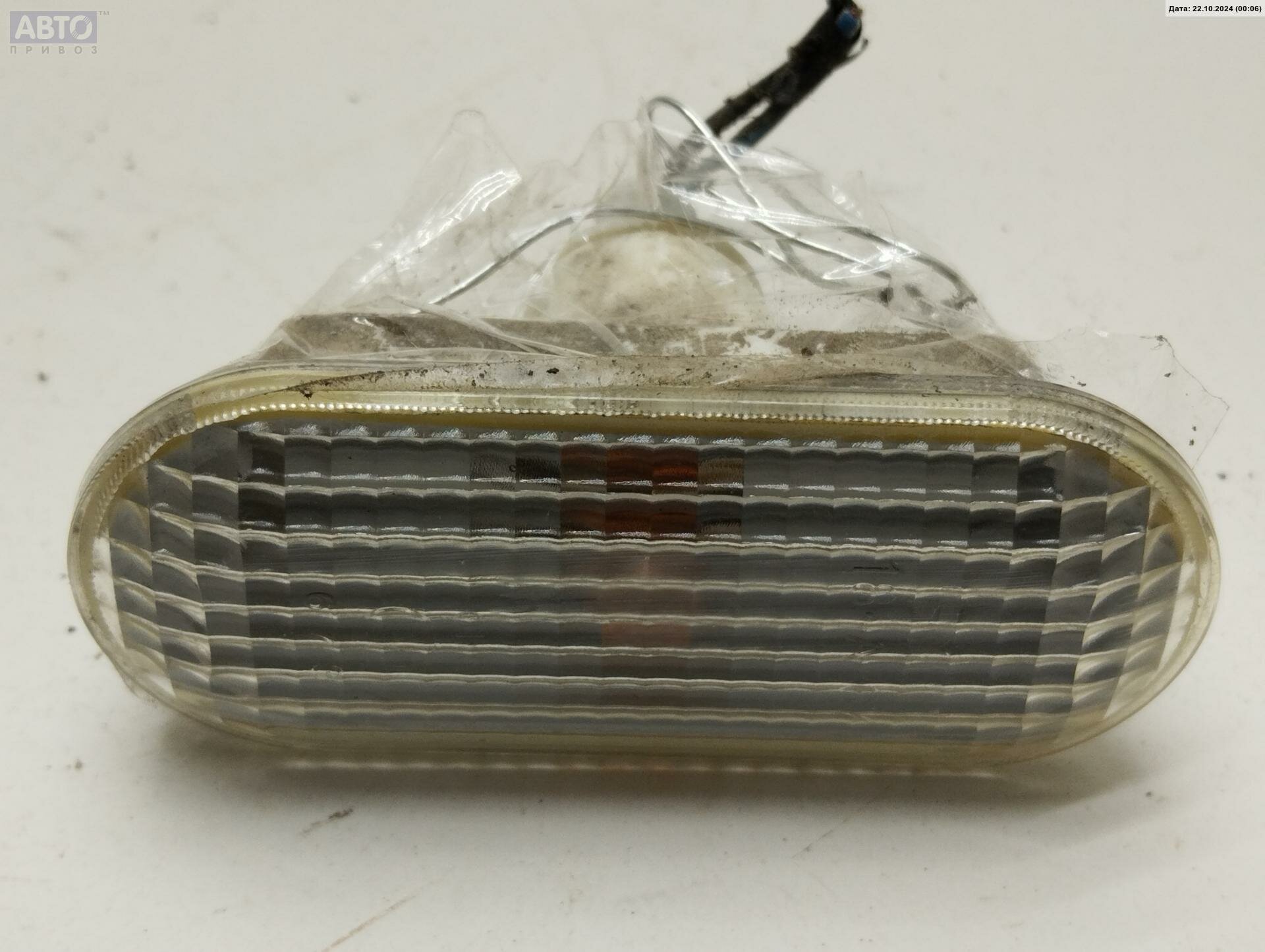 Повторитель поворота правый Ford Focus 2 (2004-2010)