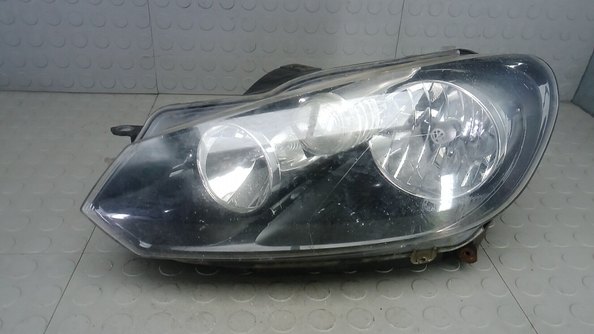 Фара левая VOLKSWAGEN GOLF 6