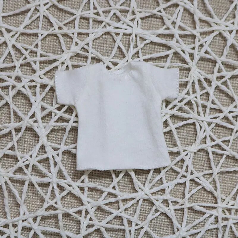 Короткая футболка для куклы Blyth