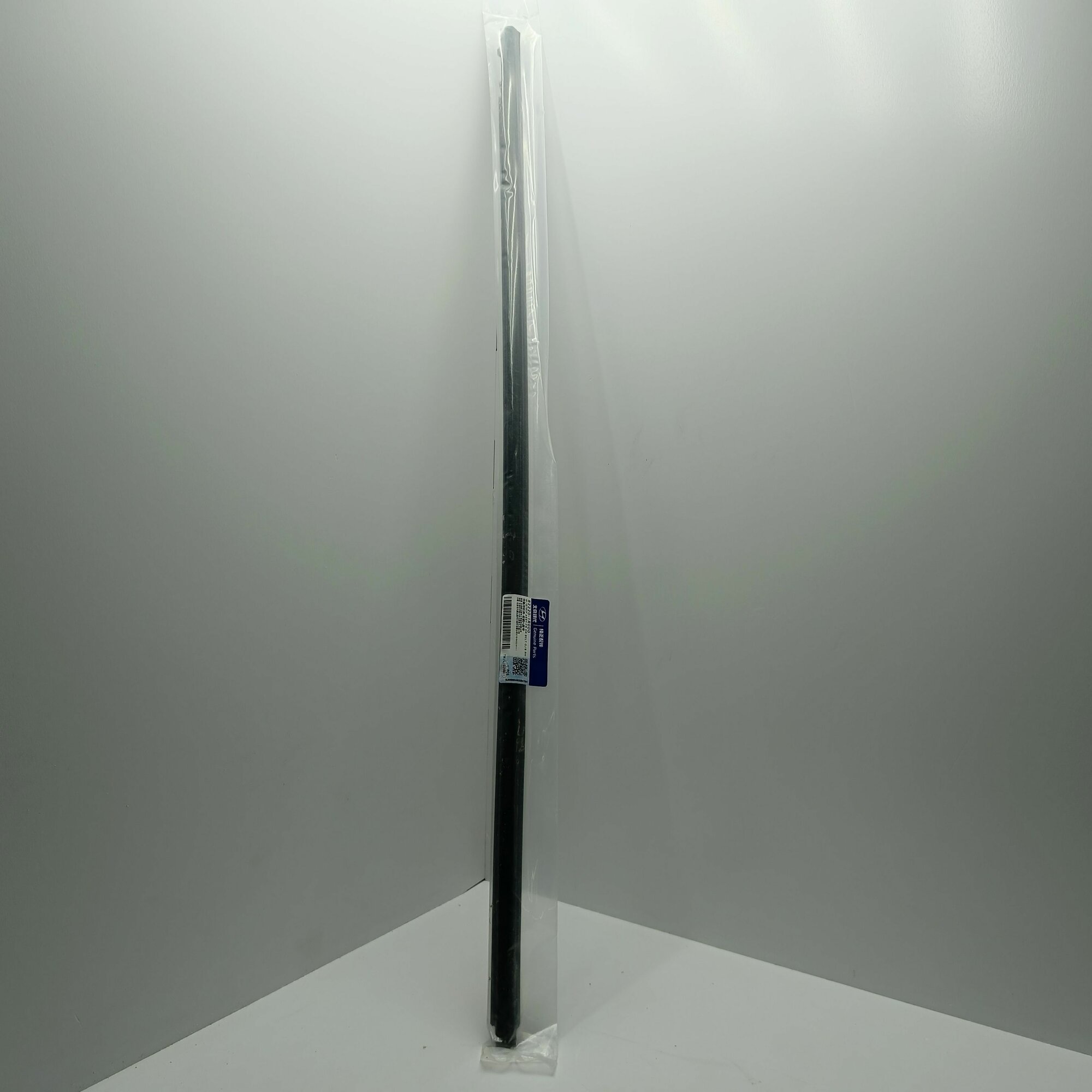 Молдинг двери 822201R000 Hyundai-KIA