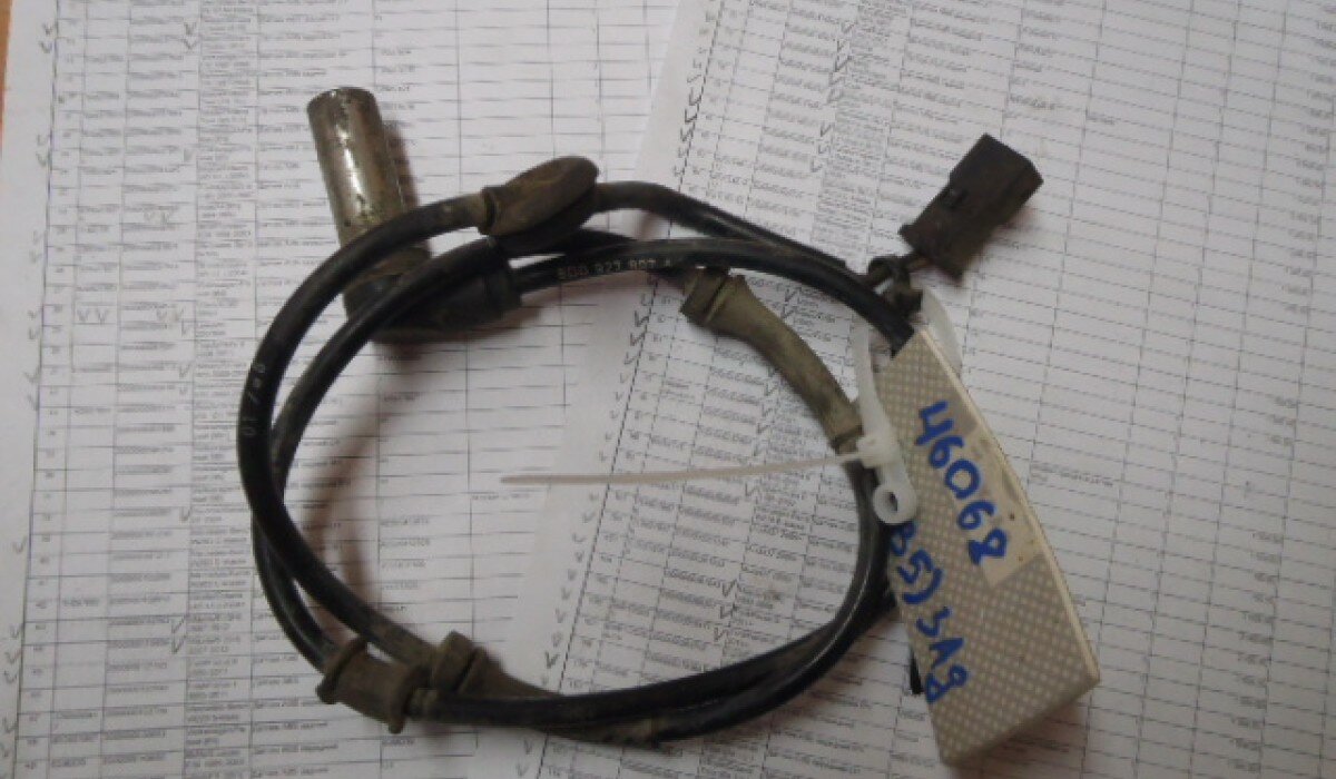 Датчик ABS A4 (B5) Audi 8D0927807A
