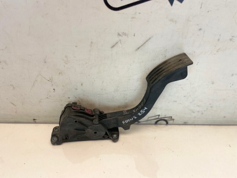 Б/У педаль газа Ford Focus 2005 CB4 HWDA 1.6L Zetec-S PFI (100PS) 44985 FORD арт. 4M519F836, 1804579