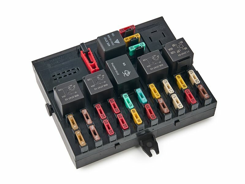 Блок предохранителей для автомобилей ВАЗ-2123 (аналог 394.3722) / Блок монтажный