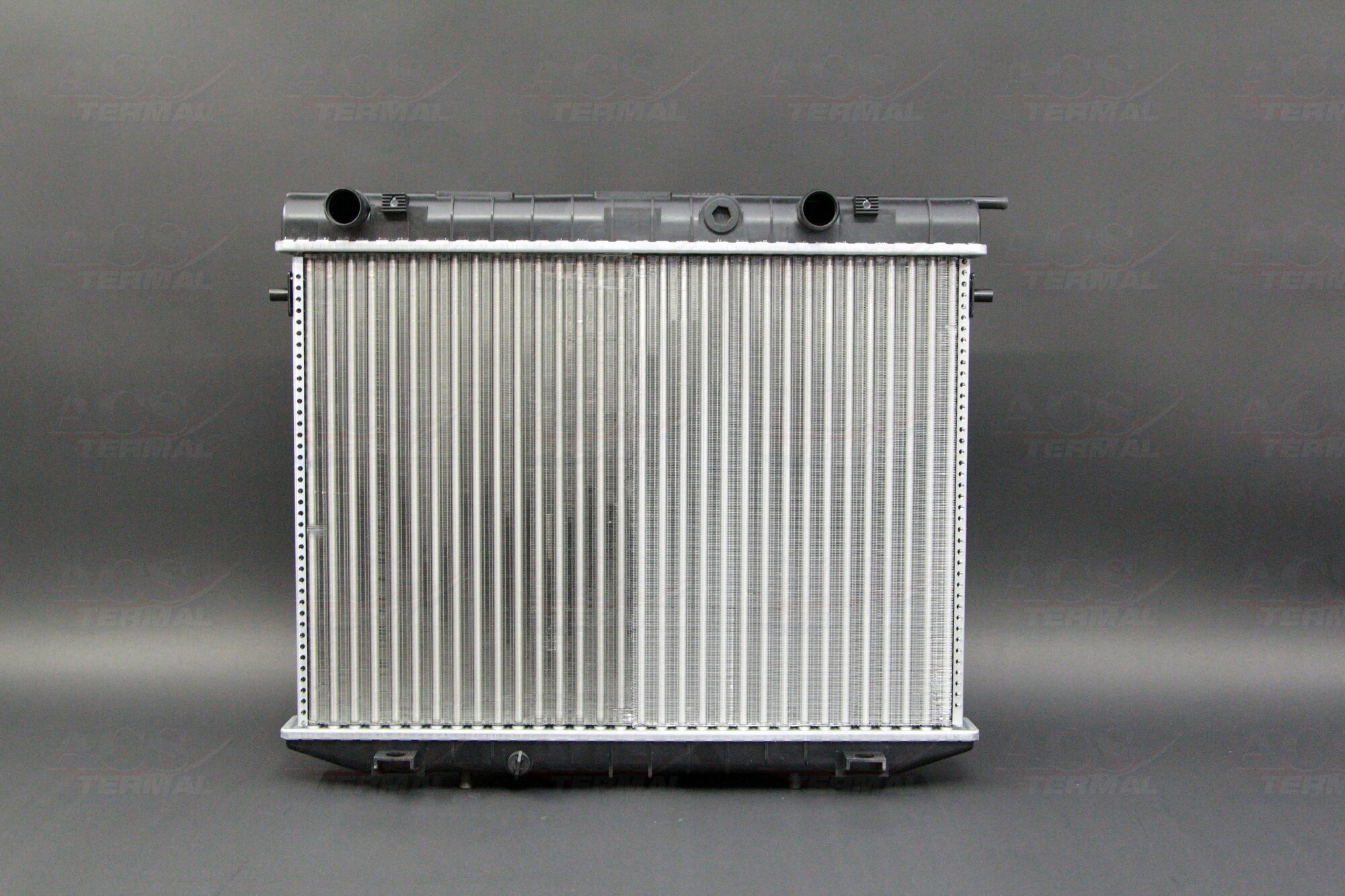 353245 Радиатор охлаждения для Opel Frontera A 2.3 (92-98) MT (34мм)