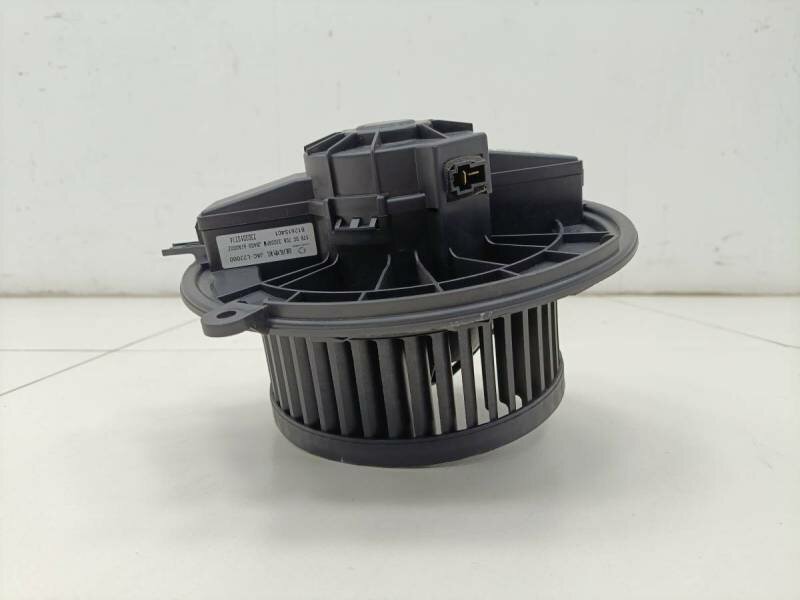 Моторчик отопителя JAC J7 2020 кат.номер: 8126100U3400F131