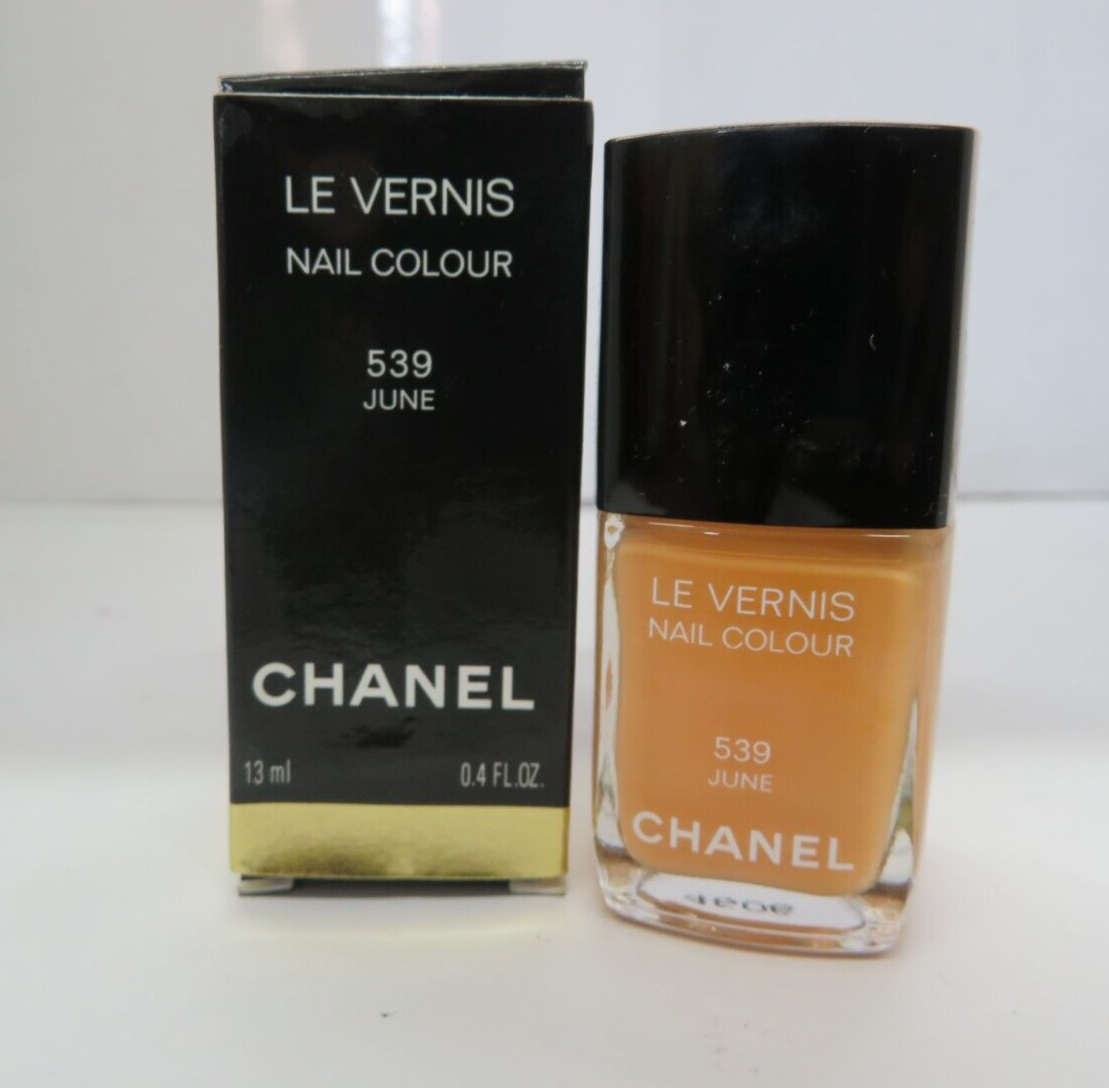 CHANEL 539 JUNE LE VERNIS Лак для ногтей