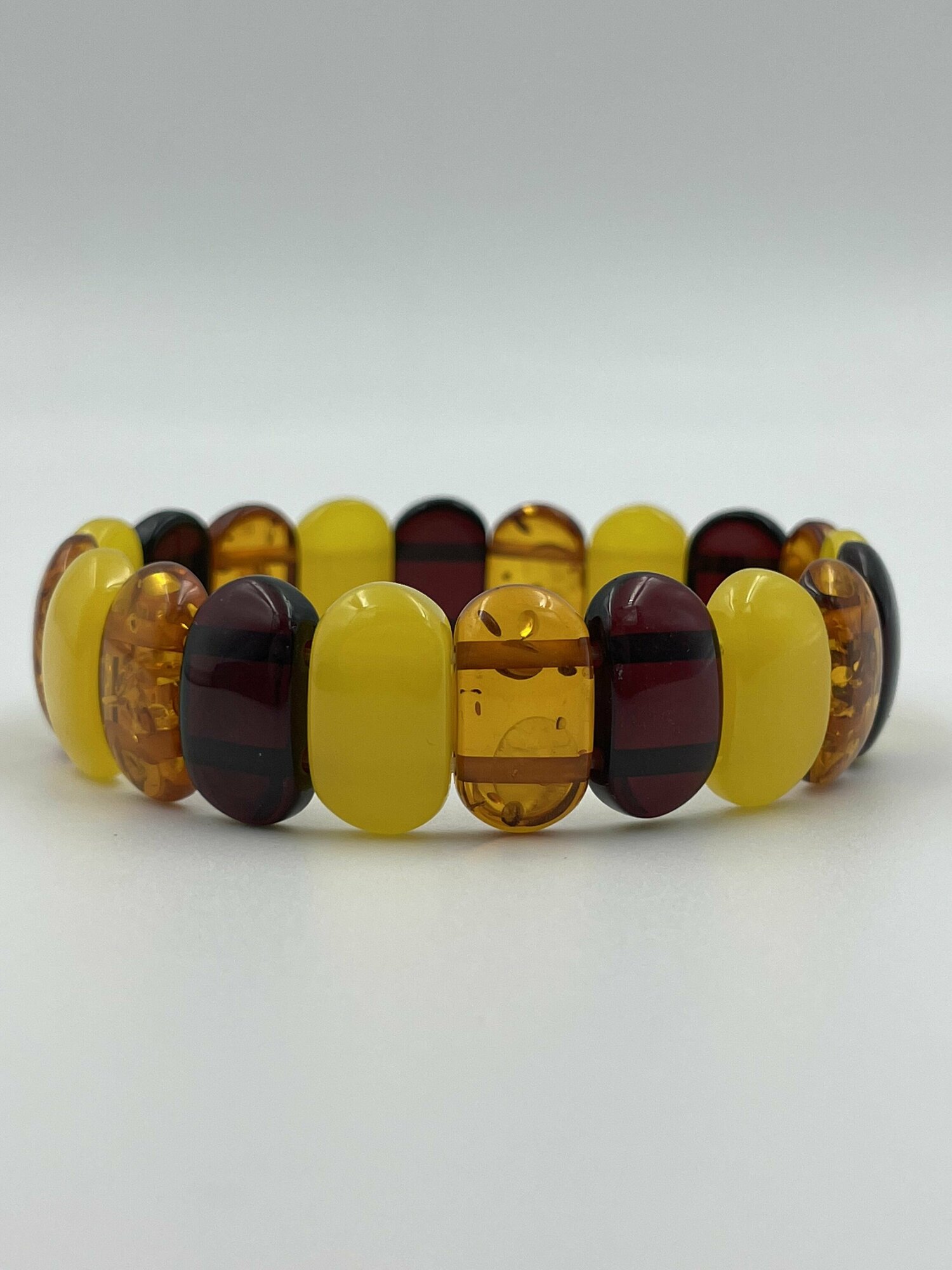 Браслет-манжета, янтарь прессованный