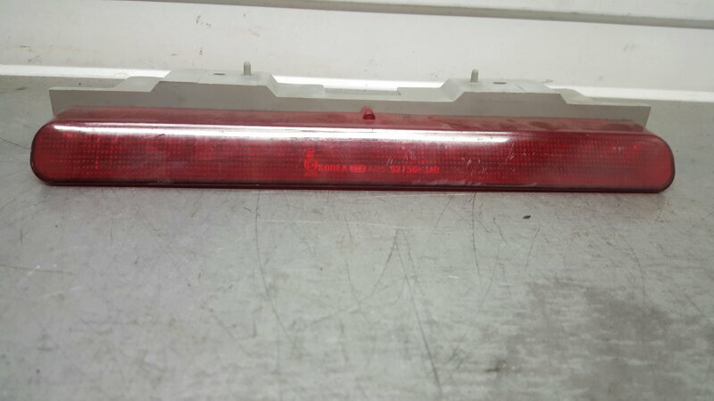 Стоп-сигнал задний Hyundai Trajet D4EA 2004-2008 927503a0