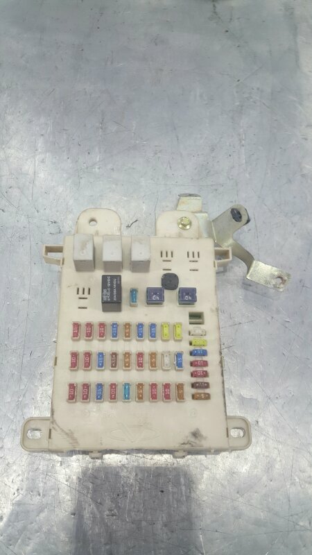 Блок предохранителей Chery Tiggo T11 4G64 T113723060