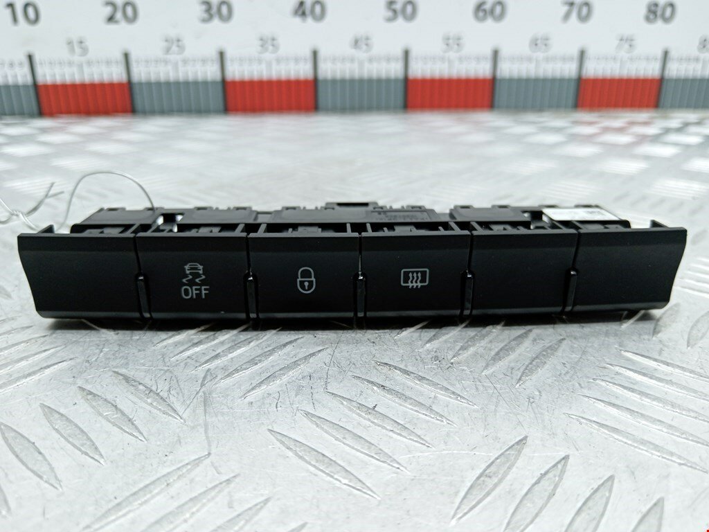Блок кнопок Skoda Rapid 1 5JA927132AF арт. 1820440