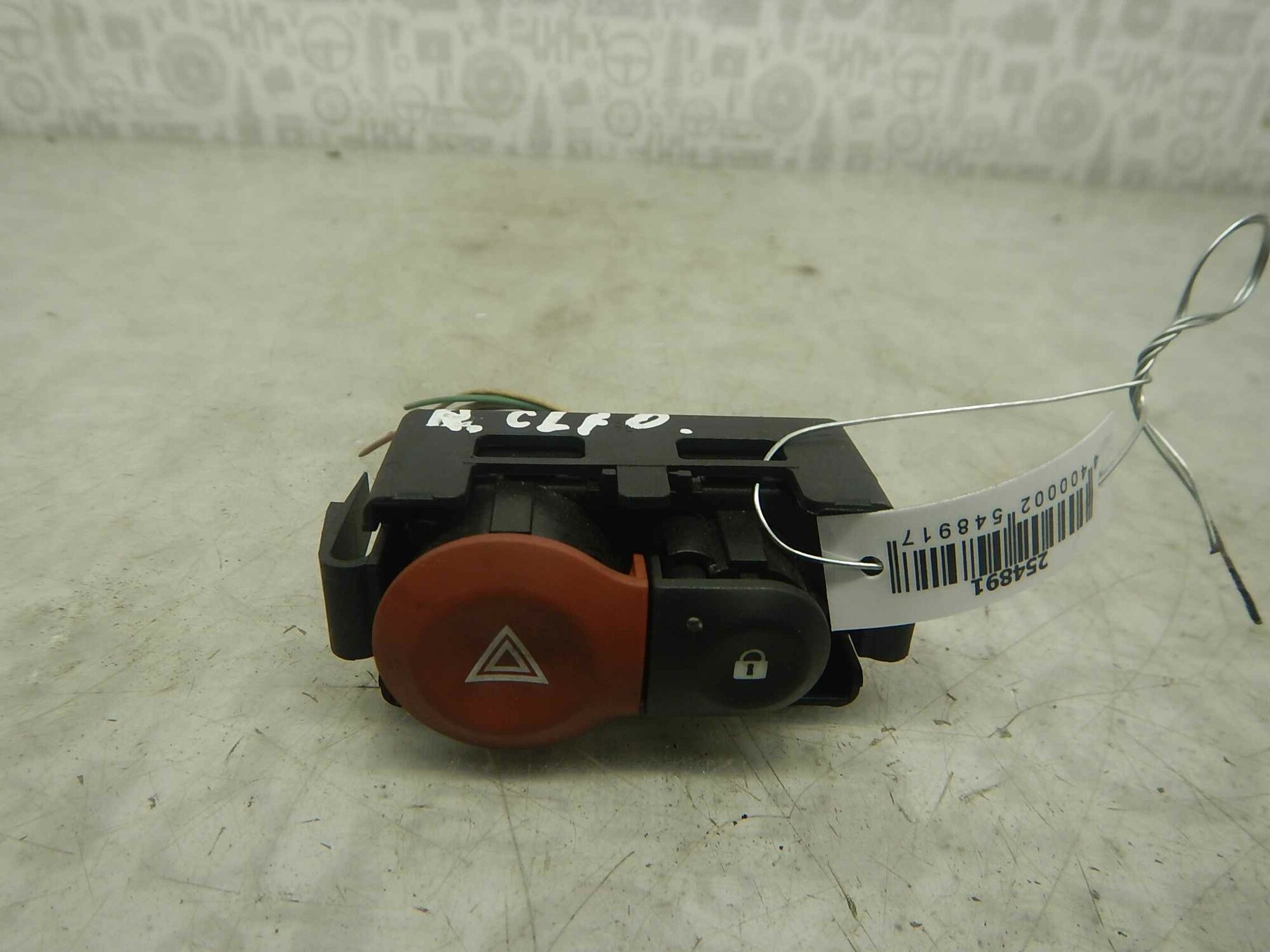 Кнопка аварийной сигнализации Renault Clio 3 252103766R арт. 254891