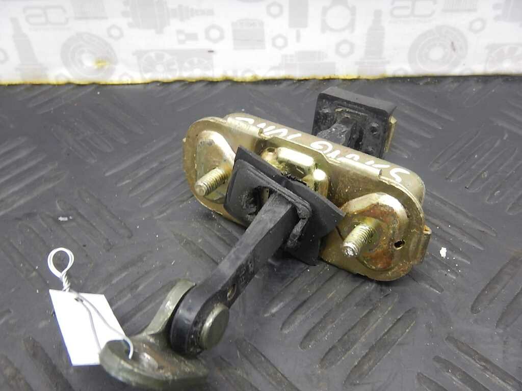 Ограничитель открывания двери SsangYong Rexton 1 (Y200) 7289008002 арт. 318121