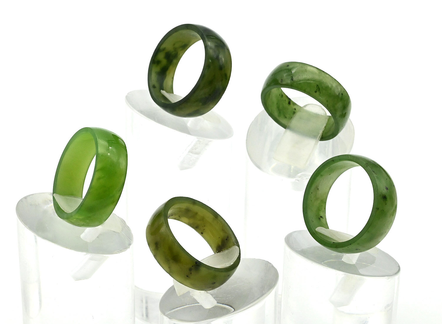 Кольцо, нефрит