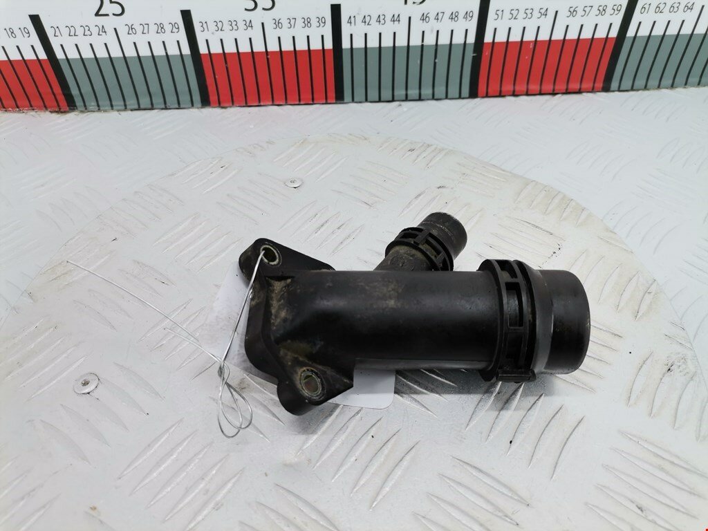 Фланец (штуцер системы охлаждения тройник) BMW 7-Series (E65/E66) 11127806196 арт. 1651675