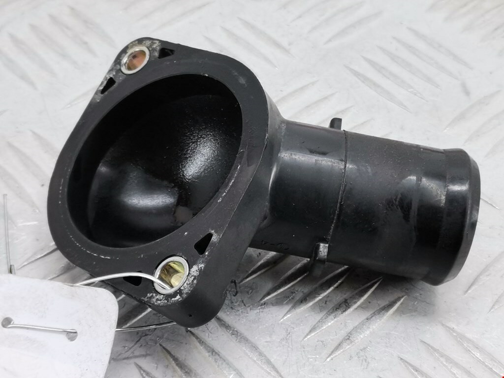 Корпус термостата Toyota Corolla 10 1632137010 арт. 1594076