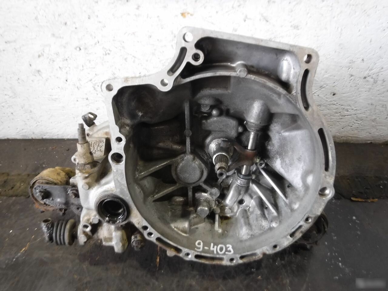 Механическая коробка передач Mazda Demio DW F5D217111A