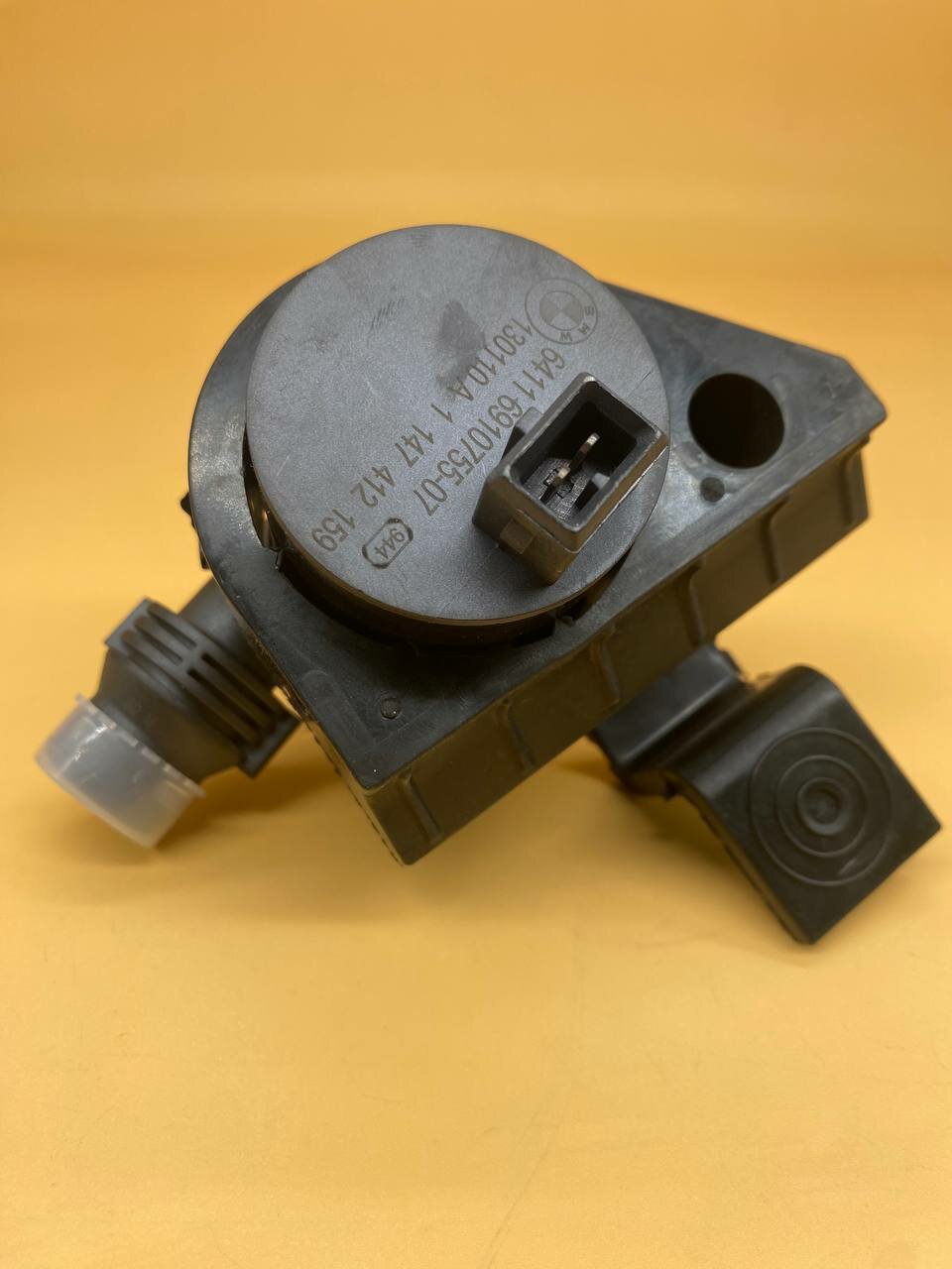 Помпа BMW 64116910755