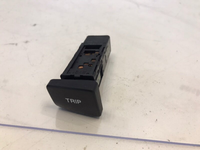 Б/У кнопка Kia Rio 2011 JB G4EE 38414 Hyundai-KIA арт. 945251G550