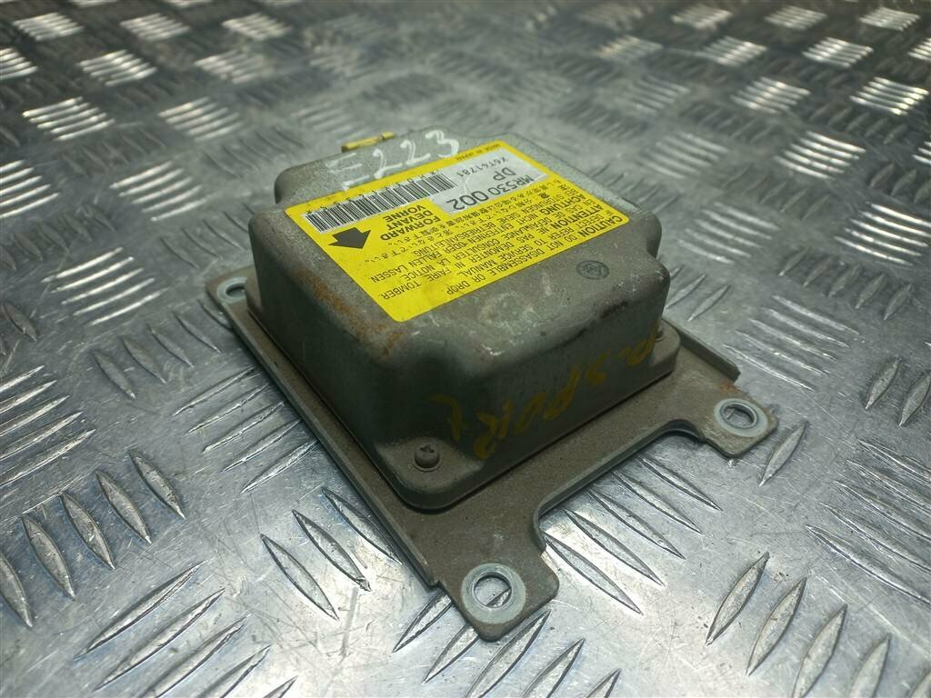Блок управления SRS (AIR BAG) Б/У для MITSUBISHI PAJERO SPORT I рестайлинг (2004—2008) MR530002