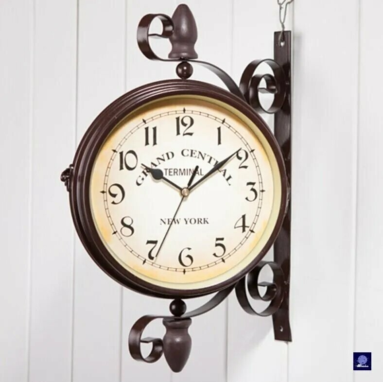 Настенные часы, 37 см х 28 см