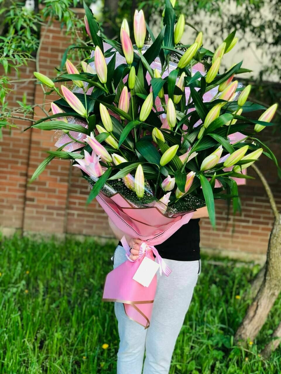 Букет лилий 9шт