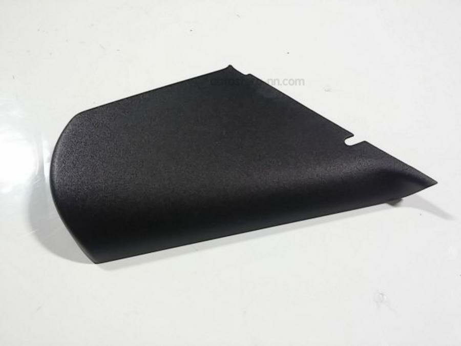 VOLVO 30716804 крышка зеркала ЛЕВ. Нижняя [ORG]