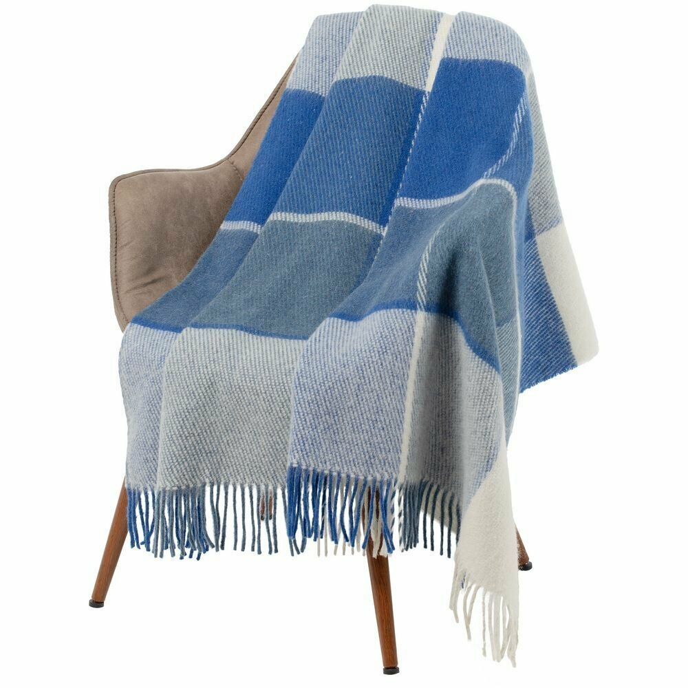 Плед покрывало для дивана Edinburgh, голубой подарок мужчине парню папе девушке женщине маме подруге