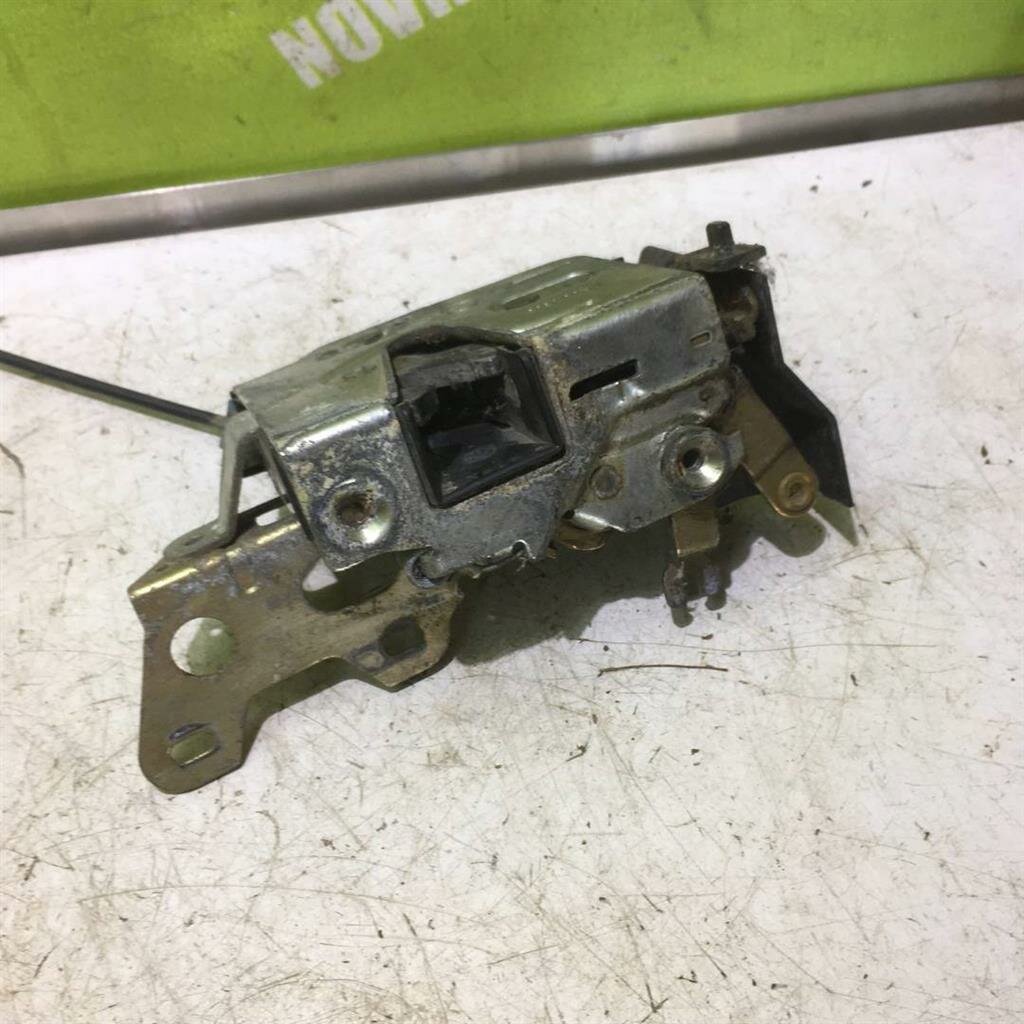 Замок двери задней левой BMW 5-серия E34 88-95