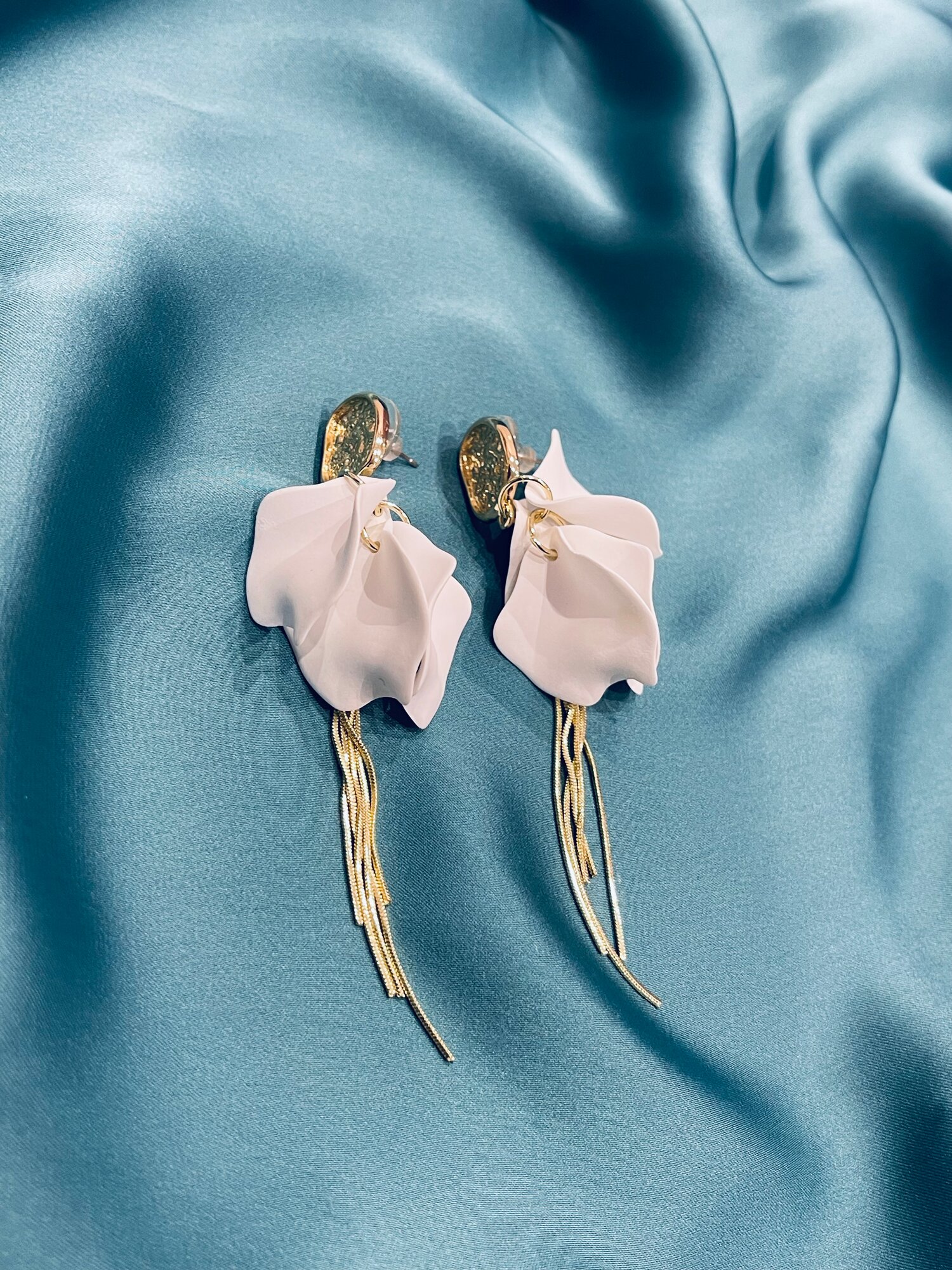 Серьги пусеты, с подвесками