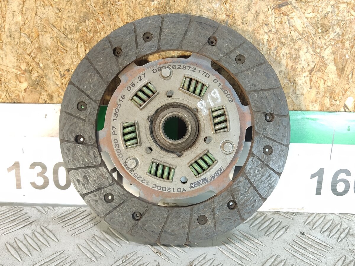 Диск сцепления MITSUBISHI Space Star 1998-2004 MD742681