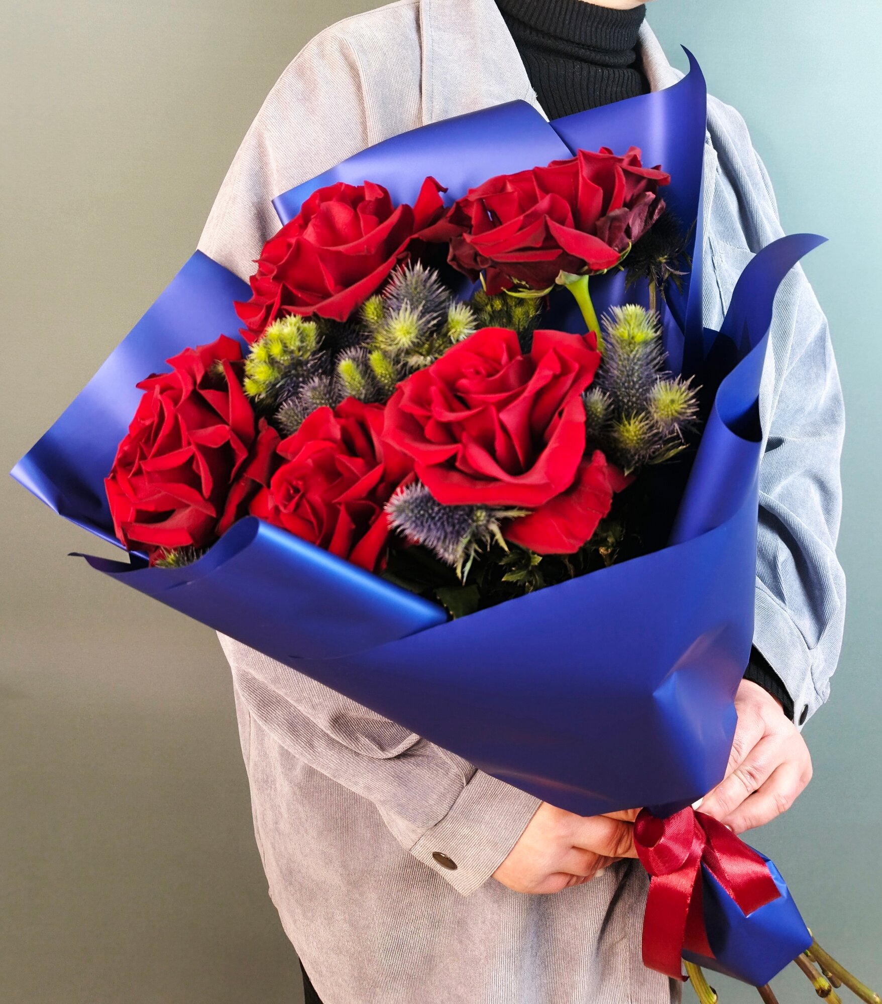 Букет цветов "Французская страсть" диаметр 40см, высота 60см