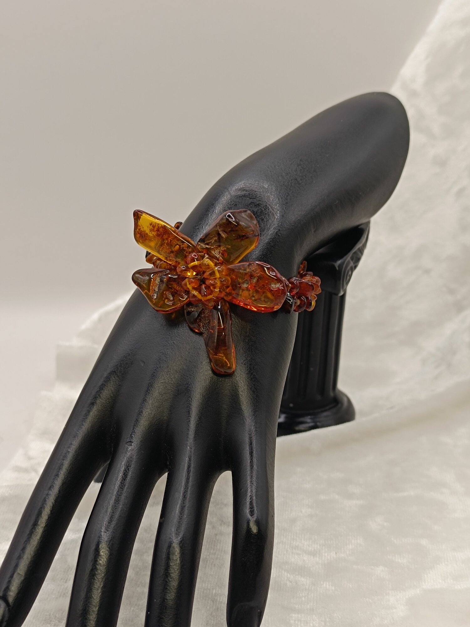 Винтажный браслет, натуральный янтарь, длина 17 см.