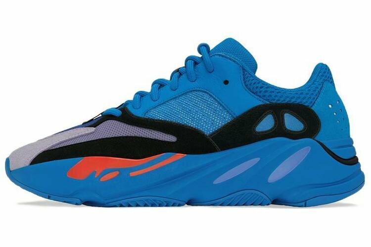 Кроссовки YEEZY BOOST 700