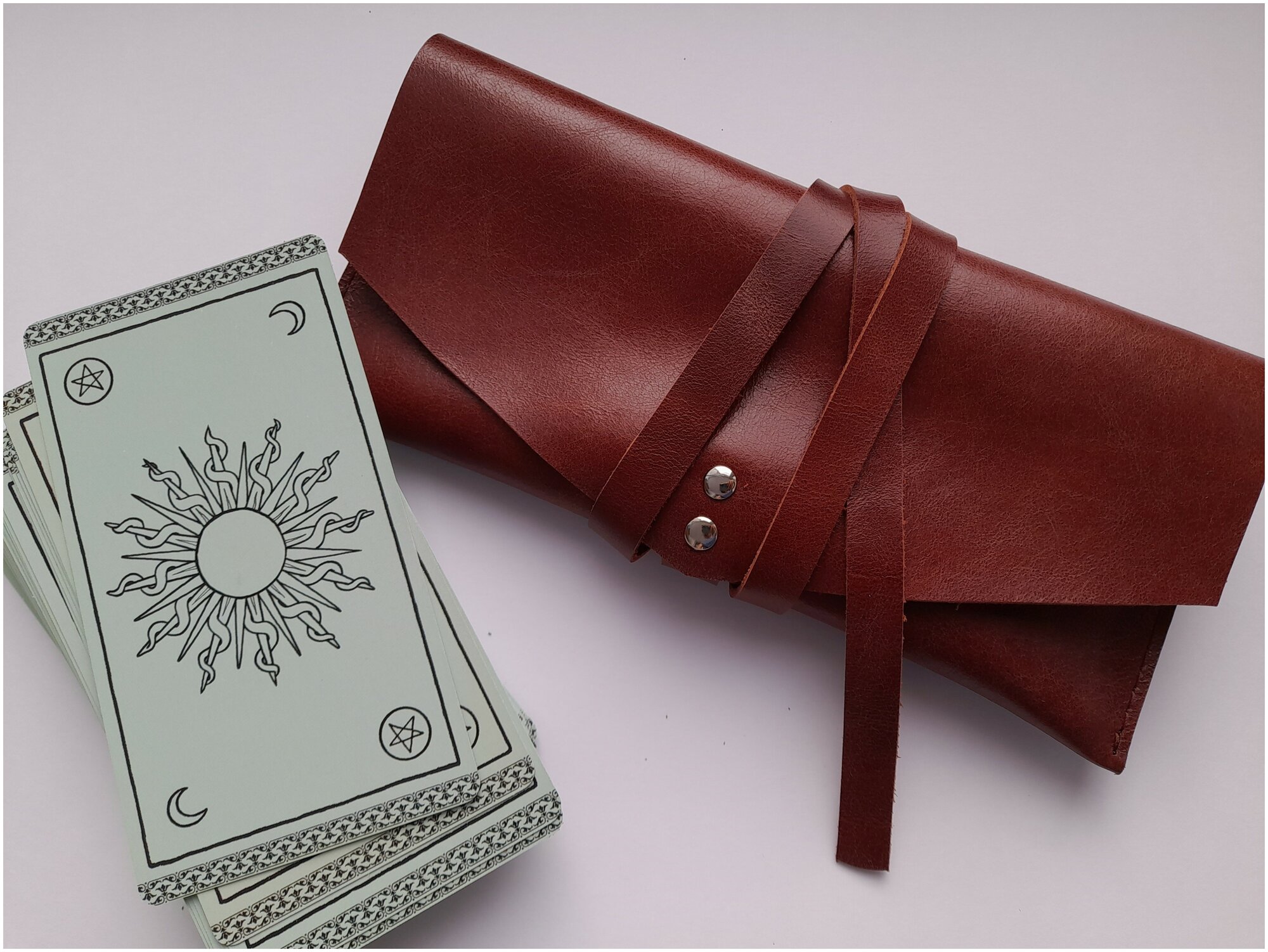 Чехол из натуральной кожи для карт таро 6,5х12см. Коньяк