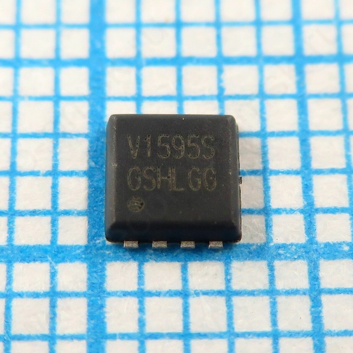 MDV1595SURH V1595S 30V 36.1A - N-канальный MOSFET-транзистор