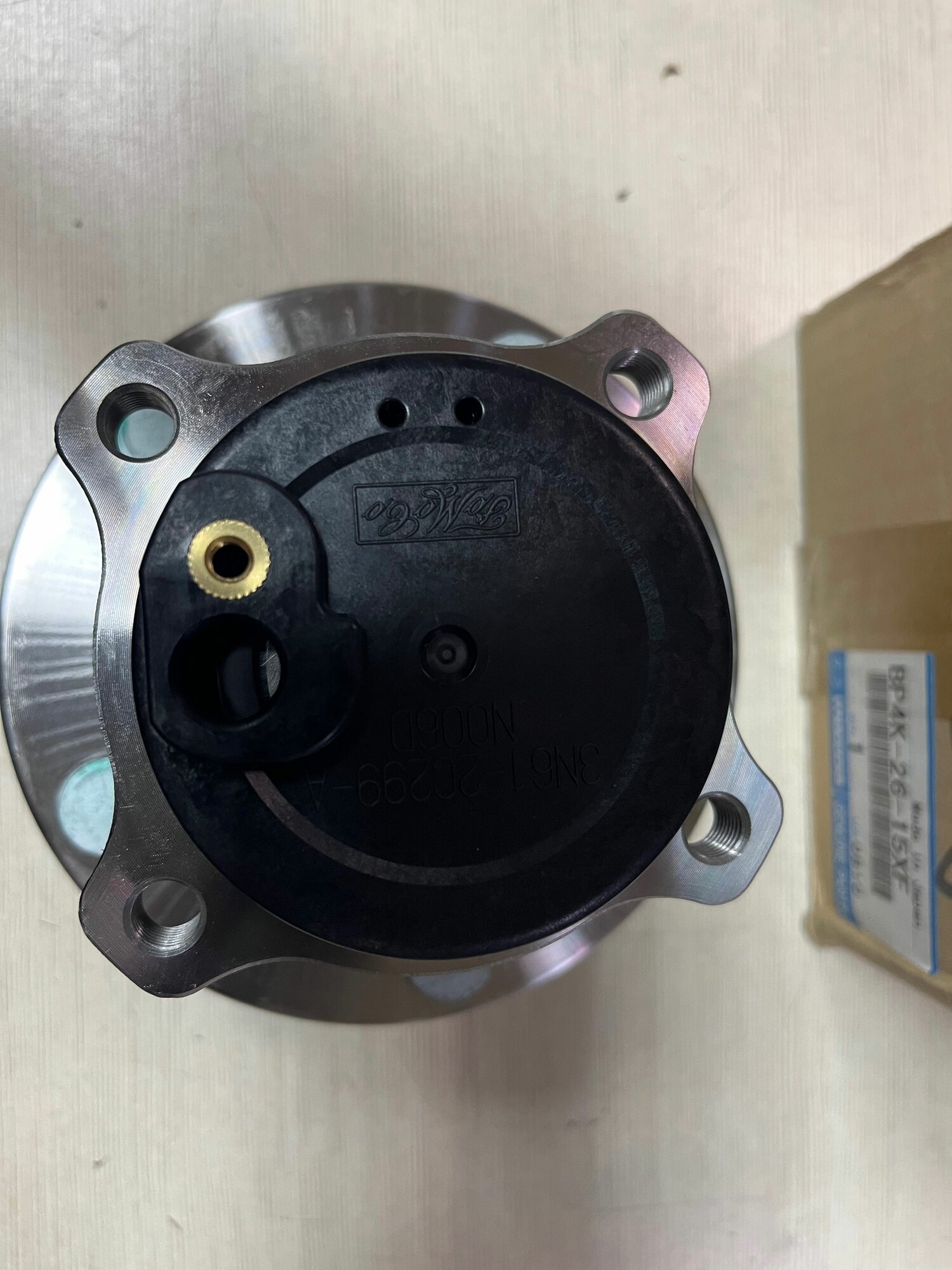 Подшипник ступицы задний BP4K-26-15XF для MAZDA 3 (03-), 5 (05-) / 1.3, 1.6, 2.0