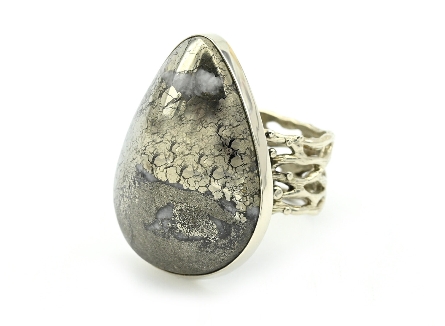 Кольцо, пирит